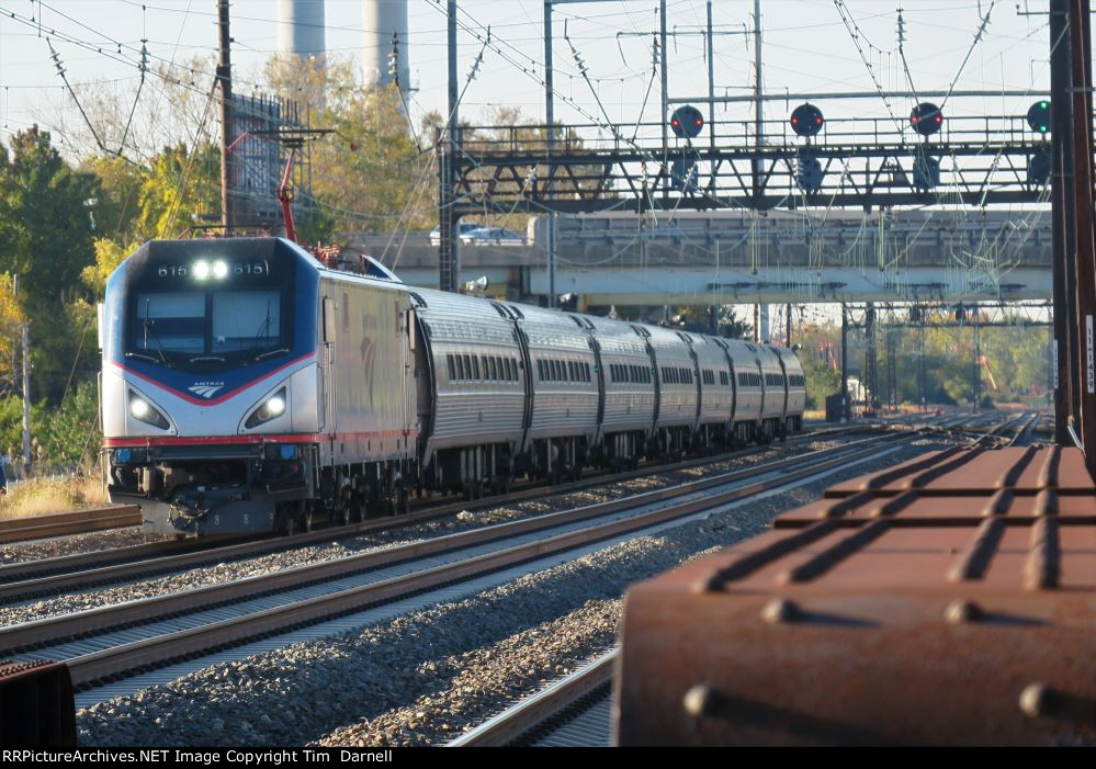 AMTK 615 on train 172